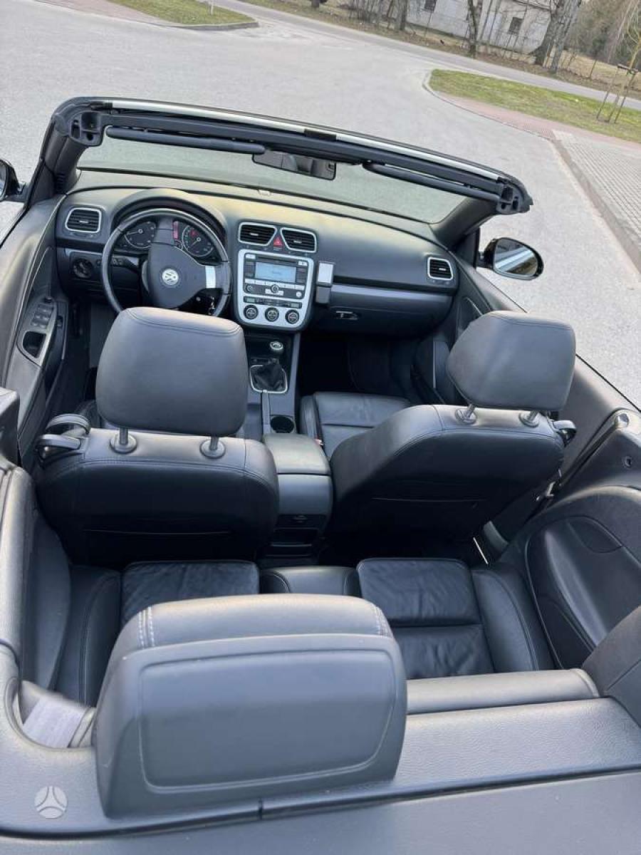 Melns Volkswagen Eos 2008 Šalčininkai, ar dzinēja tilpumu 1.98 L un nobraukumu 196 tūkst. km par 2900 €, foto 12 vietnē AUTOMOTO.COM.LV