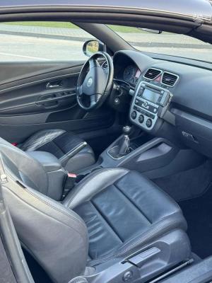 Melns Volkswagen Eos 2008 Šalčininkai, ar dzinēja tilpumu 1.98 L un nobraukumu 196 tūkst. km par 2900 €, foto 13 vietnē AUTOMOTO.COM.LV