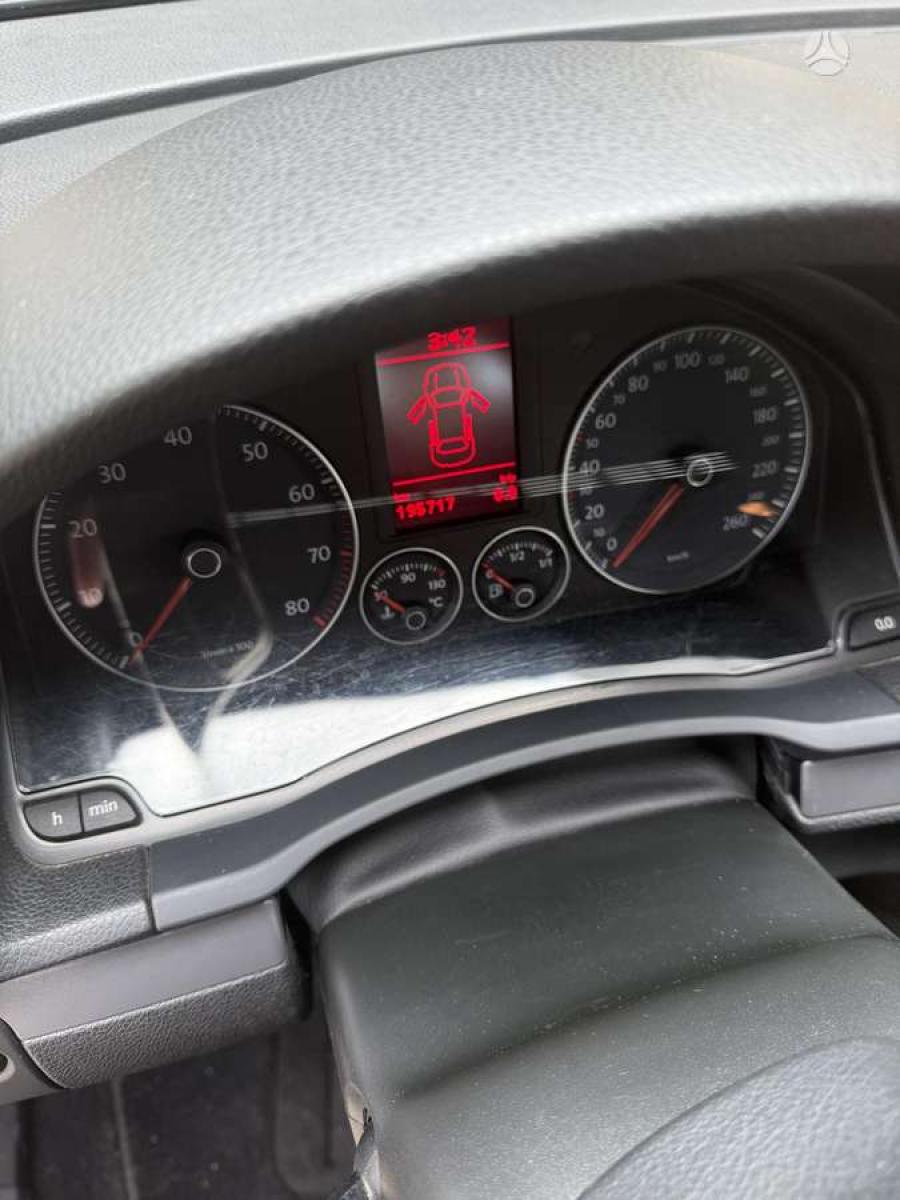 Melns Volkswagen Eos 2008 Šalčininkai, ar dzinēja tilpumu 1.98 L un nobraukumu 196 tūkst. km par 2900 €, foto 20 vietnē AUTOMOTO.COM.LV