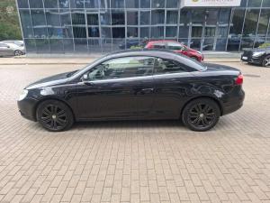 Black Volkswagen Eos 2008 in Vilnius, with an engine capacity of 1.98 L and mileage of 212 thousand km for 3950 €, photo 10 on AUTOMOTO.COM.LV
