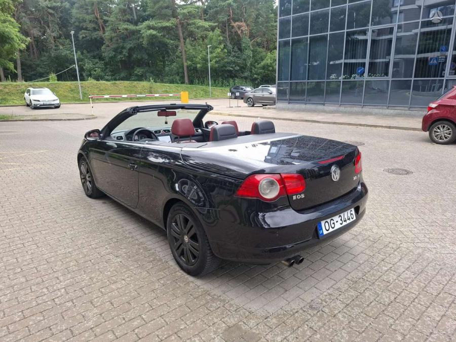 Black Volkswagen Eos 2008 in Vilnius, with an engine capacity of 1.98 L and mileage of 212 thousand km for 3950 €, photo 15 on AUTOMOTO.COM.LV