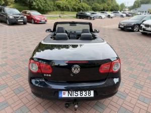 Melns Volkswagen Eos 2008 Viļņa, ar dzinēja tilpumu 1.97 L un nobraukumu 240 tūkst. km par 2250 €, foto 12 vietnē AUTOMOTO.COM.LV