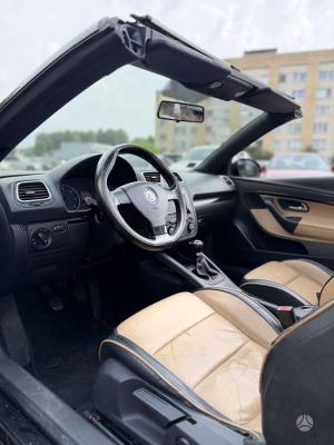 Melns Volkswagen Eos 2008 Viļņa, ar dzinēja tilpumu 1.97 L un nobraukumu 240 tūkst. km par 2250 €, foto 16 vietnē AUTOMOTO.COM.LV