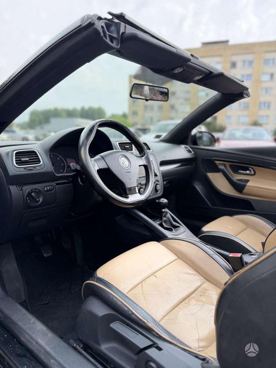 Melns Volkswagen Eos 2008 Viļņa, ar dzinēja tilpumu 1.97 L un nobraukumu 240 tūkst. km par 2250 €, foto 16 vietnē AUTOMOTO.COM.LV