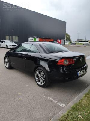 Melns Volkswagen Eos 2008 Rīga, ar dzinēja tilpumu 2.00 L un nobraukumu 330 tūkst. km par 3200 €, foto 6 vietnē AUTOMOTO.COM.LV