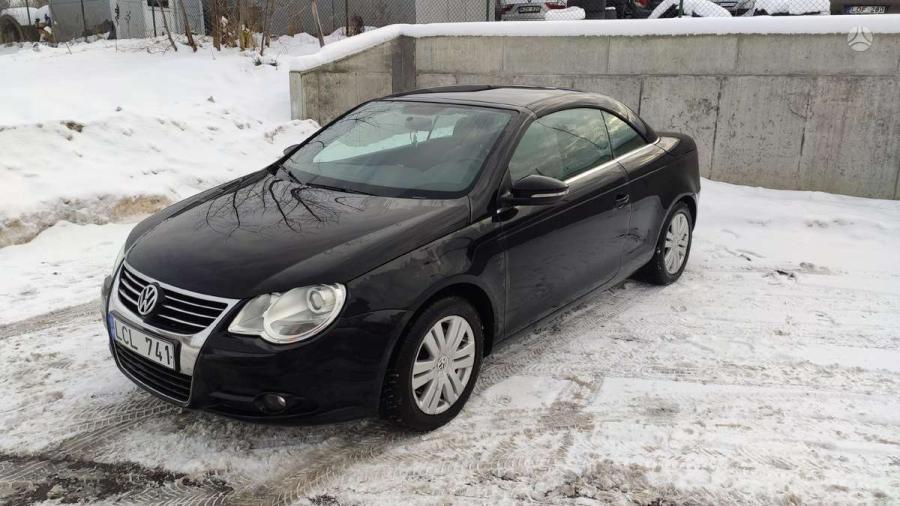 Black Volkswagen Eos 2009 in Vilnius, with an engine capacity of 1.97 L and mileage of 260 thousand km for 3500 €, photo 10 on AUTOMOTO.COM.LV