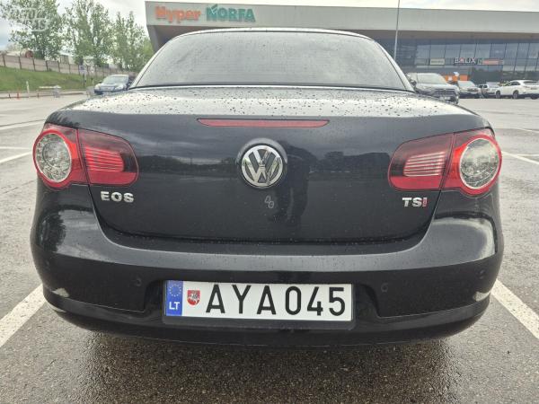 Melns Volkswagen Eos 2009 Viļņa, ar dzinēja tilpumu 1.40 L un nobraukumu 190 tūkst. km par 3690 €, foto 2 vietnē AUTOMOTO.COM.LV