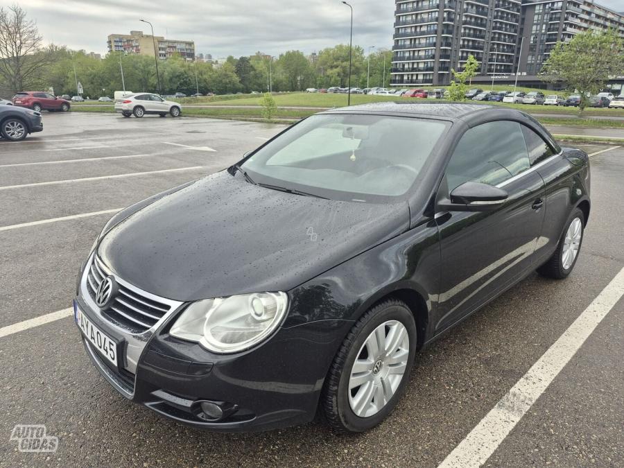 Black Volkswagen Eos 2009 in Vilnius, with an engine capacity of 1.40 L and mileage of 190 thousand km for 3690 €, photo 5 on AUTOMOTO.COM.LV