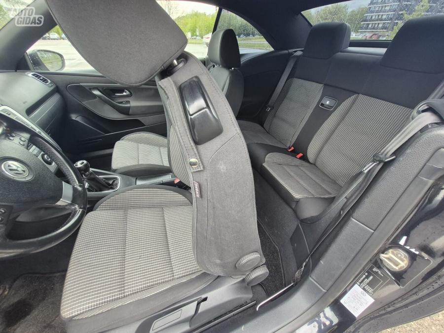 Black Volkswagen Eos 2009 in Vilnius, with an engine capacity of 1.40 L and mileage of 190 thousand km for 3690 €, photo 10 on AUTOMOTO.COM.LV