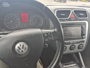 Black Volkswagen Eos 2009 in Vilnius, with an engine capacity of 1.40 L and mileage of 190 thousand km for 3690 €, photo 12 on AUTOMOTO.COM.LV