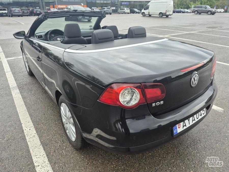 Black Volkswagen Eos 2009 in Vilnius, with an engine capacity of 1.40 L and mileage of 190 thousand km for 3690 €, photo 25 on AUTOMOTO.COM.LV