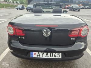 Black Volkswagen Eos 2009 in Vilnius, with an engine capacity of 1.40 L and mileage of 190 thousand km for 3690 €, photo 26 on AUTOMOTO.COM.LV