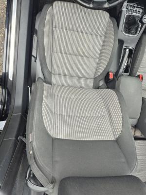 Black Volkswagen Eos 2009 in Vilnius, with an engine capacity of 1.40 L and mileage of 190 thousand km for 3690 €, photo 29 on AUTOMOTO.COM.LV