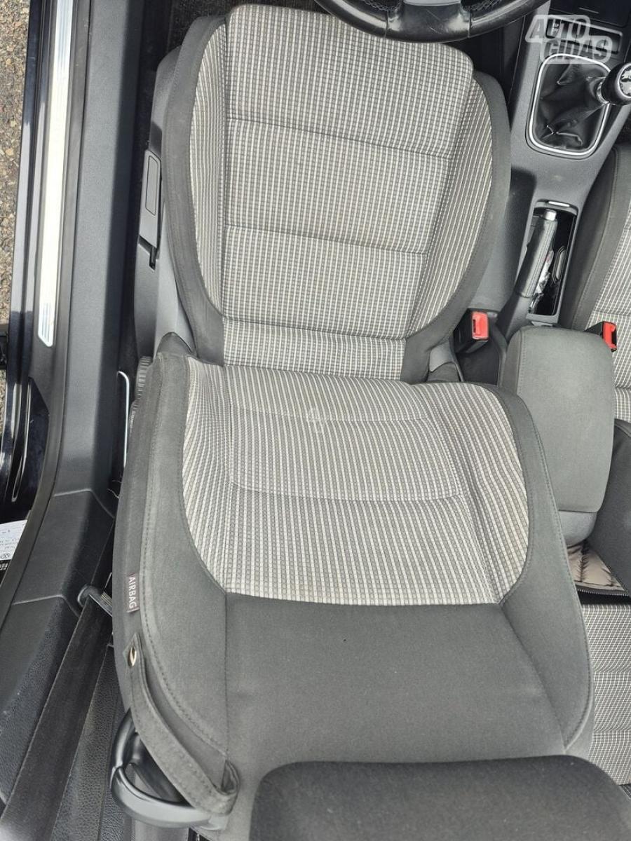 Black Volkswagen Eos 2009 in Vilnius, with an engine capacity of 1.40 L and mileage of 190 thousand km for 3690 €, photo 29 on AUTOMOTO.COM.LV