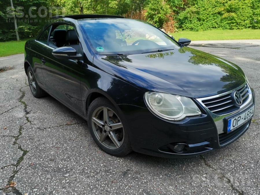 Melns Volkswagen Eos 2009 Liepāja, ar dzinēja tilpumu 1.40 L un nobraukumu 271 tūkst. km par 3350 €, foto 4 vietnē AUTOMOTO.COM.LV