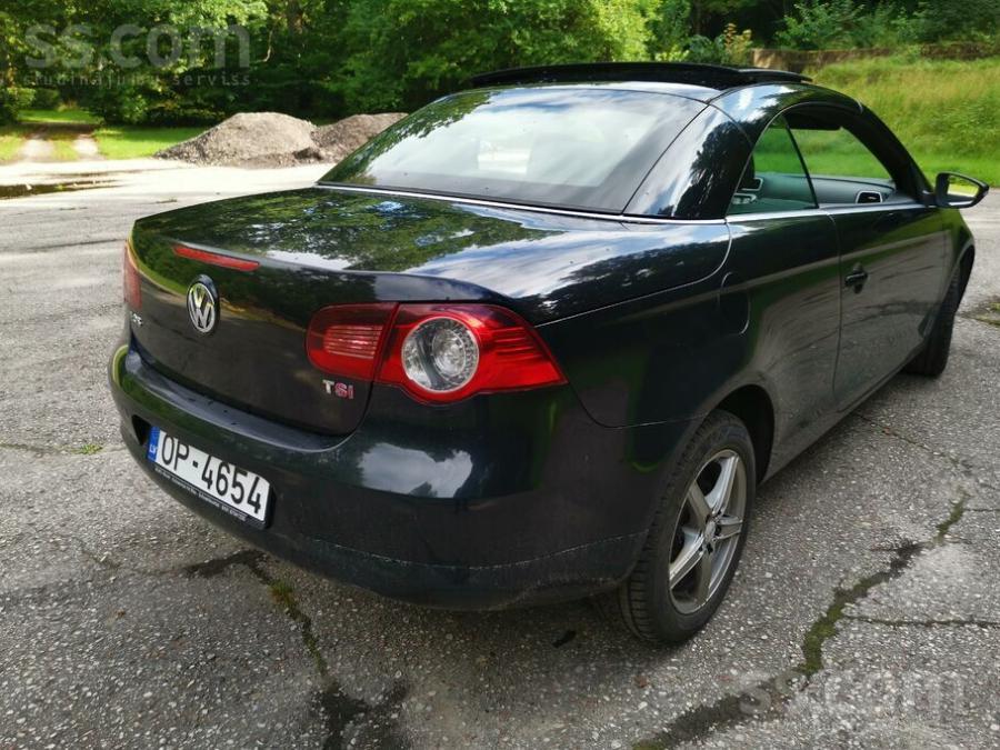 Melns Volkswagen Eos 2009 Liepāja, ar dzinēja tilpumu 1.40 L un nobraukumu 271 tūkst. km par 3350 €, foto 5 vietnē AUTOMOTO.COM.LV