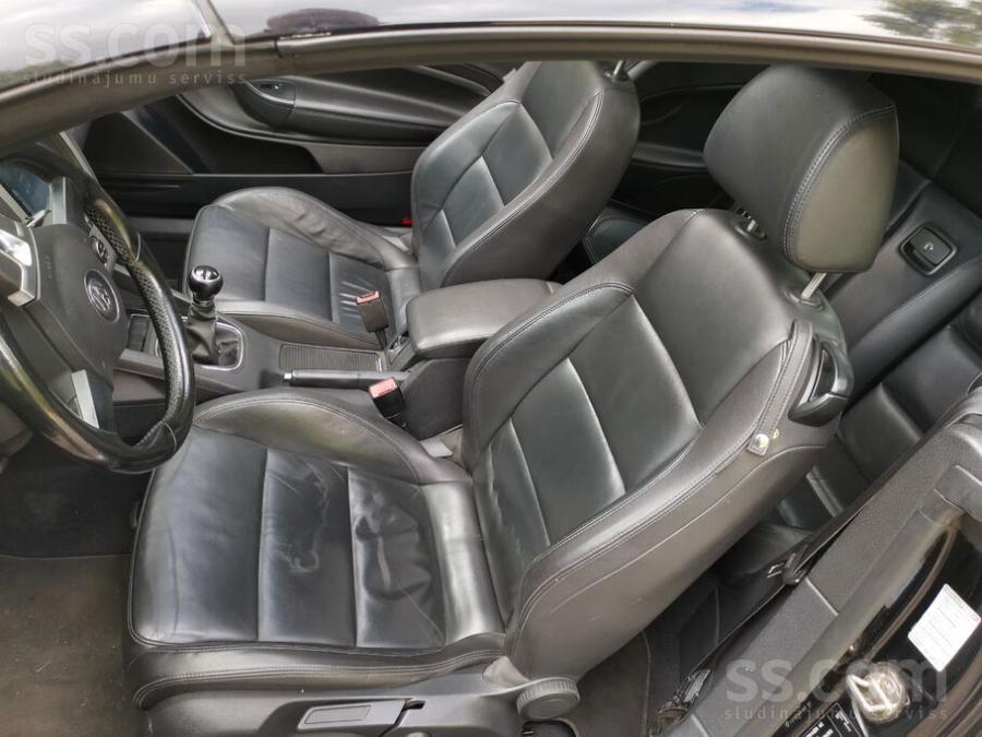 Melns Volkswagen Eos 2009 Liepāja, ar dzinēja tilpumu 1.40 L un nobraukumu 271 tūkst. km par 3350 €, foto 7 vietnē AUTOMOTO.COM.LV