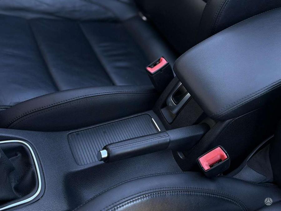 Melns Volkswagen Eos 2011 Kretinga, ar dzinēja tilpumu 1.40 L un nobraukumu 200 tūkst. km par 5750 €, foto 15 vietnē AUTOMOTO.COM.LV