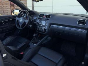 Melns Volkswagen Eos 2011 Kretinga, ar dzinēja tilpumu 1.40 L un nobraukumu 200 tūkst. km par 5750 €, foto 21 vietnē AUTOMOTO.COM.LV