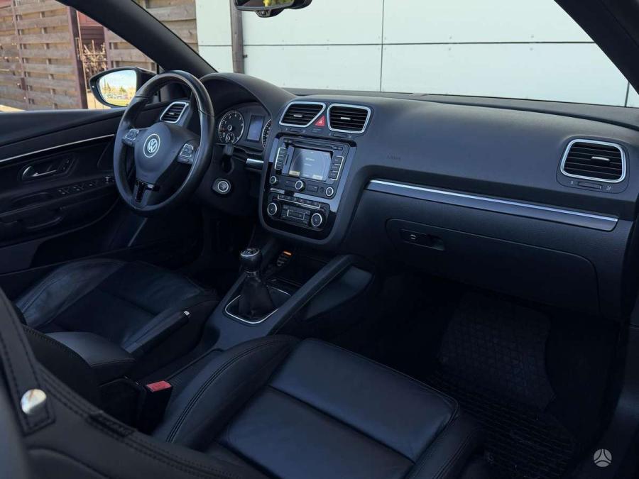 Melns Volkswagen Eos 2011 Kretinga, ar dzinēja tilpumu 1.40 L un nobraukumu 200 tūkst. km par 5750 €, foto 21 vietnē AUTOMOTO.COM.LV