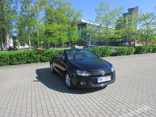 Black Volkswagen Eos 2013 in Jelgava, with an engine capacity of 2.00 L and mileage of 182 thousand km for 9200 €, photo 3 on AUTOMOTO.COM.LV