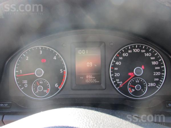 Black Volkswagen Eos 2013 in Jelgava, with an engine capacity of 2.00 L and mileage of 182 thousand km for 9200 €, photo 6 on AUTOMOTO.COM.LV