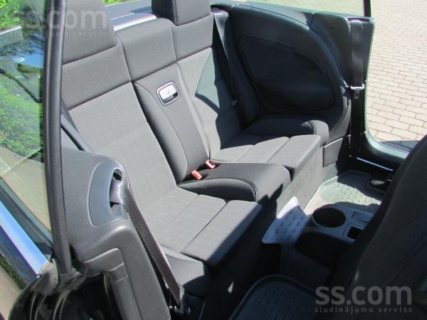 Black Volkswagen Eos 2013 in Jelgava, with an engine capacity of 2.00 L and mileage of 182 thousand km for 9200 €, photo 8 on AUTOMOTO.COM.LV