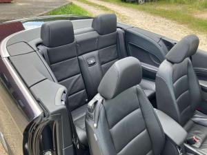 Black Volkswagen Eos 2013 in Prienai, with an engine capacity of 1.98 L and mileage of 105 thousand km for 8555 €, photo 15 on AUTOMOTO.COM.LV