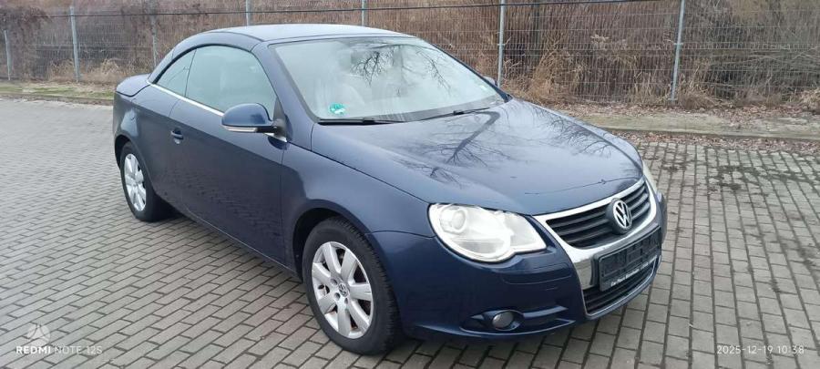 Zils Volkswagen Eos 2006 Marijampole, ar dzinēja tilpumu 2.00 L un nobraukumu 247 tūkst. km par 2650 €, foto 2 vietnē AUTOMOTO.COM.LV