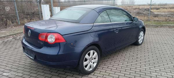 Blue Volkswagen Eos 2006 in Marijampole, with an engine capacity of 2.00 L and mileage of 247 thousand km for 2650 €, photo 5 on AUTOMOTO.COM.LV