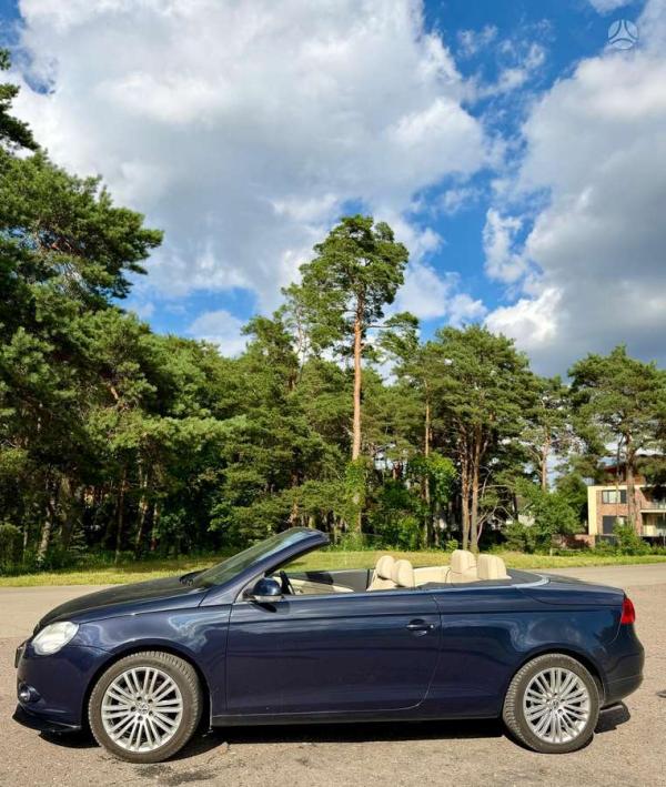 Blue Volkswagen Eos 2006 in Kaunas, with an engine capacity of 1.98 L and mileage of 187 thousand km for 3850 €, photo 1 on AUTOMOTO.COM.LV