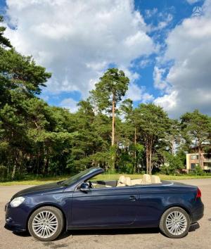 Zils Volkswagen Eos 2006 Kauņa, ar dzinēja tilpumu 1.98 L un nobraukumu 187 tūkst. km par 3850 €, foto  vietnē AUTOMOTO.COM.LV