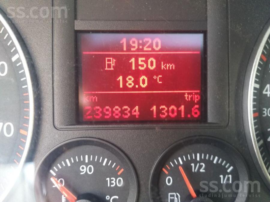 Blue Volkswagen Eos 2006 in Riga, with an engine capacity of 1.60 L and mileage of 240 thousand km for 2700 €, photo 4 on AUTOMOTO.COM.LV