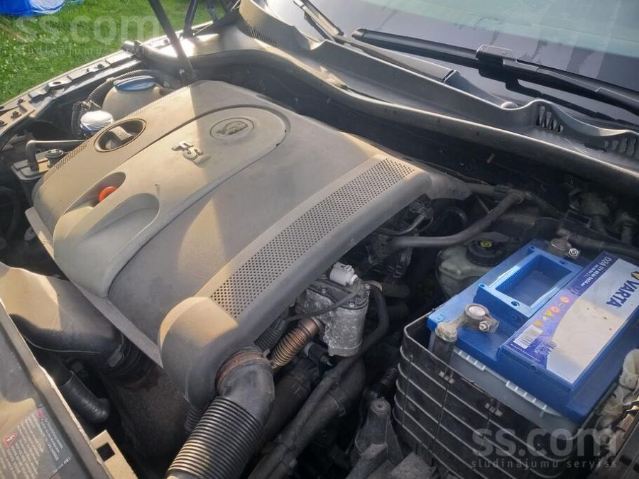 Blue Volkswagen Eos 2006 in Riga, with an engine capacity of 1.60 L and mileage of 240 thousand km for 2700 €, photo 9 on AUTOMOTO.COM.LV