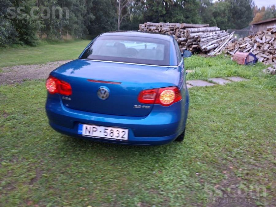Blue Volkswagen Eos 2006 in Aizkraukle, with an engine capacity of 2.00 L and mileage of 223 thousand km for 2150 €, photo 5 on AUTOMOTO.COM.LV