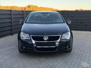 Blue Volkswagen Eos 2006 in Kretinga, with an engine capacity of 1.60 L and mileage of 161 thousand km for 2950 €, photo 3 on AUTOMOTO.COM.LV