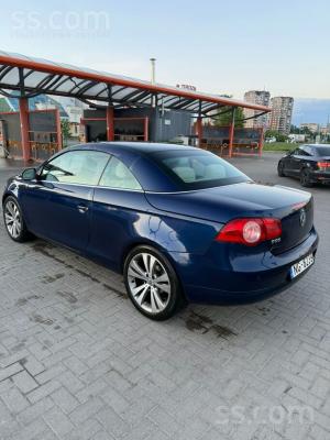 Zils Volkswagen Eos 2007 Rīga, ar dzinēja tilpumu 2.00 L un nobraukumu 197 tūkst. km par 3850 €, foto 5 vietnē AUTOMOTO.COM.LV