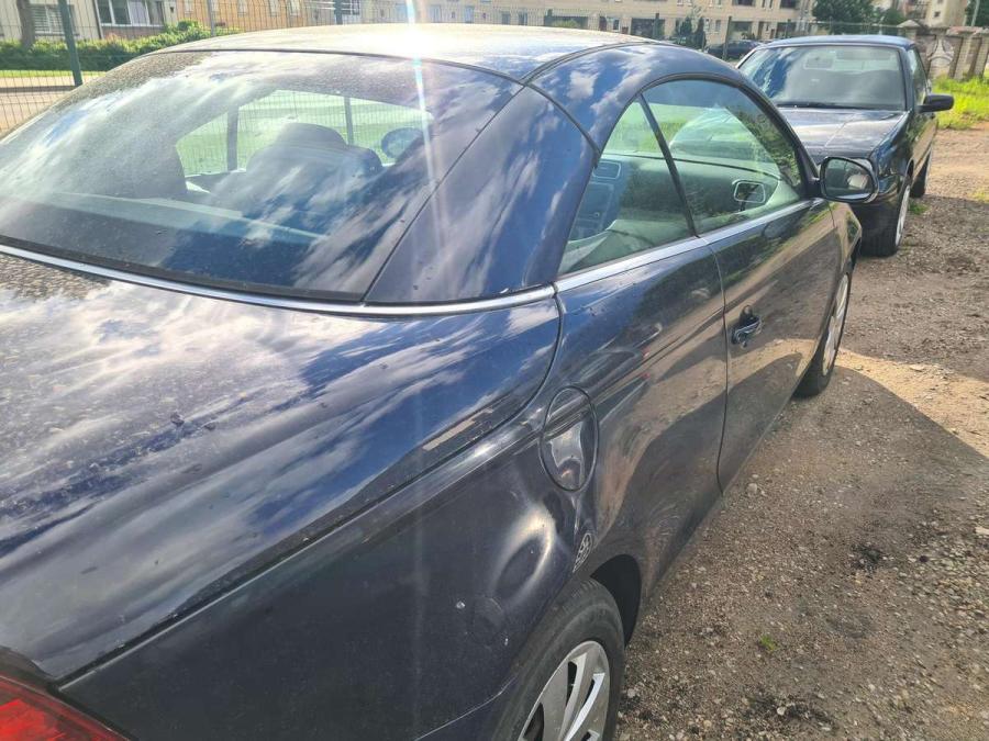 Zils Volkswagen Eos 2007 Druskininkai, ar dzinēja tilpumu 1.98 L un nobraukumu 300 tūkst. km par 1600 €, foto 9 vietnē AUTOMOTO.COM.LV