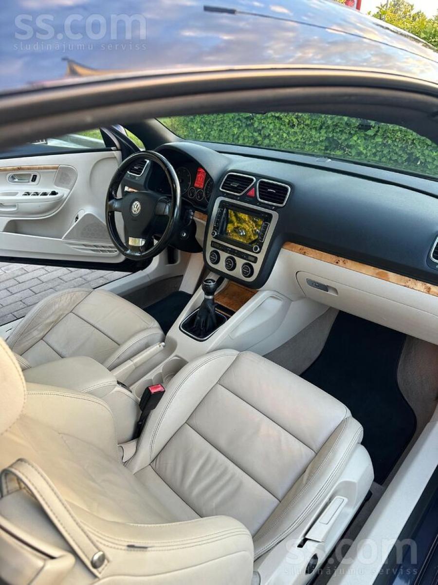 Zils Volkswagen Eos 2008 Jelgava, ar dzinēja tilpumu 2.00 L un nobraukumu 239 tūkst. km par 3800 €, foto 3 vietnē AUTOMOTO.COM.LV
