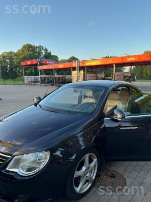 Zils Volkswagen Eos 2008 Jelgava, ar dzinēja tilpumu 2.00 L un nobraukumu 239 tūkst. km par 3800 €, foto 5 vietnē AUTOMOTO.COM.LV