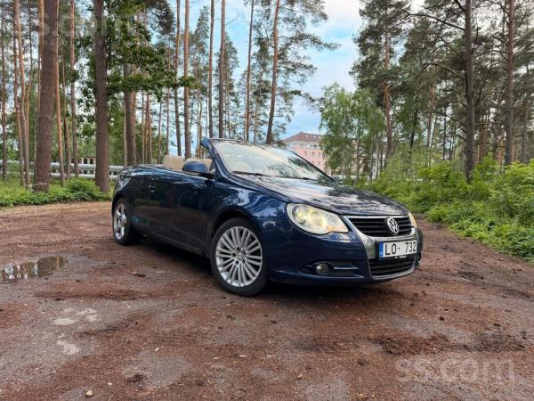 Blue Volkswagen Eos 2008 in Riga, with an engine capacity of 1.90 L and mileage of 488 thousand km for 2300 €, photo 1 on AUTOMOTO.COM.LV
