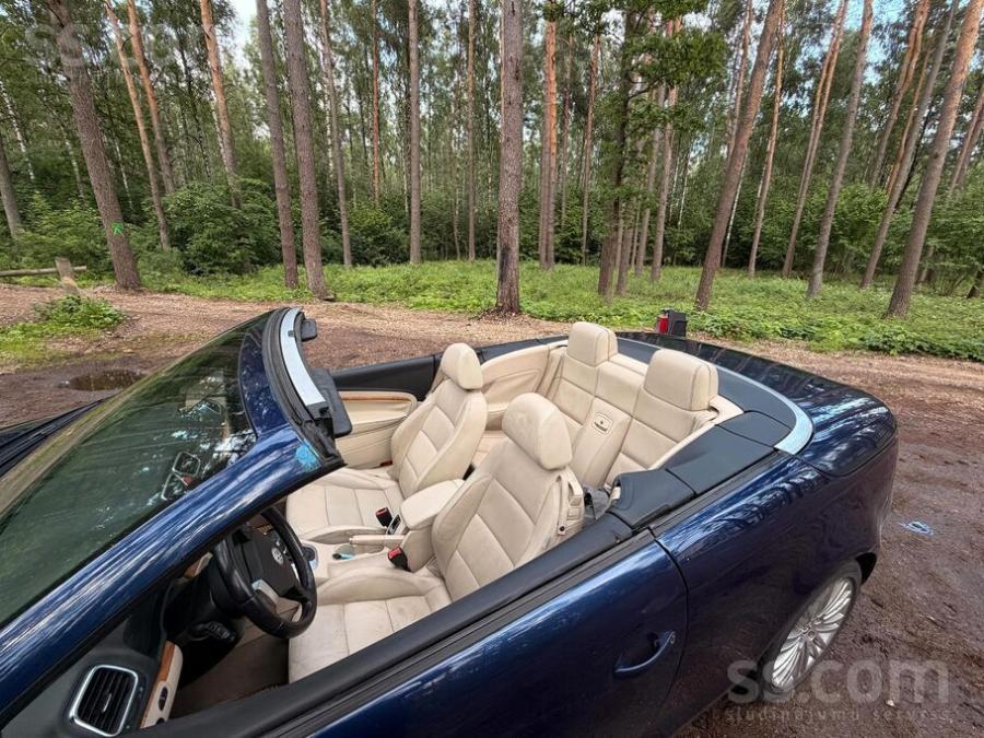 Blue Volkswagen Eos 2008 in Riga, with an engine capacity of 1.90 L and mileage of 488 thousand km for 2300 €, photo 4 on AUTOMOTO.COM.LV