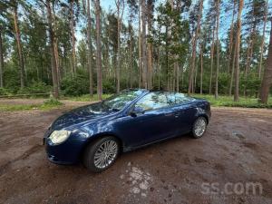 Blue Volkswagen Eos 2008 in Riga, with an engine capacity of 1.90 L and mileage of 488 thousand km for 2300 €, photo 7 on AUTOMOTO.COM.LV