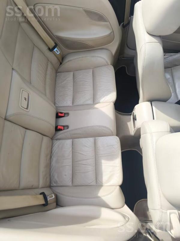 Blue Volkswagen Eos 2008 in Ogre, with an engine capacity of 2.00 L and mileage of 139 thousand km for 5995 €, photo 4 on AUTOMOTO.COM.LV