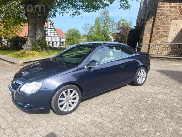 Blue Volkswagen Eos 2008 in Ogre, with an engine capacity of 2.00 L and mileage of 139 thousand km for 5995 €, photo 10 on AUTOMOTO.COM.LV