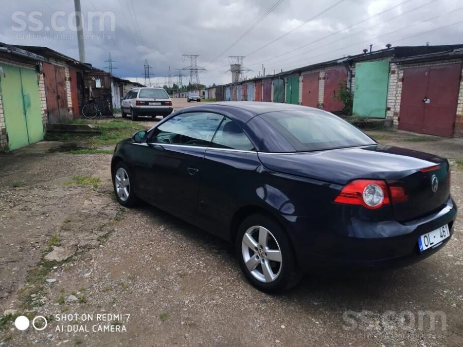 Blue Volkswagen Eos 2008 in Daugavpils, with an engine capacity of 2.00 L and mileage of 212 thousand km for 3450 €, photo 7 on AUTOMOTO.COM.LV