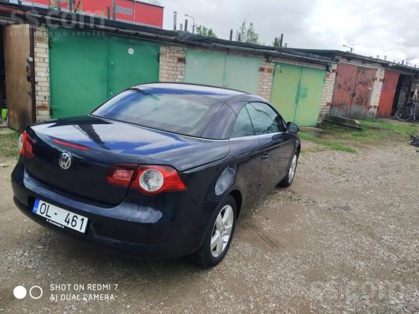 Blue Volkswagen Eos 2008 in Daugavpils, with an engine capacity of 2.00 L and mileage of 212 thousand km for 3450 €, photo 7 on AUTOMOTO.COM.LV
