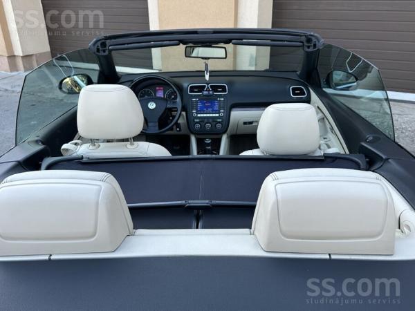 Zils Volkswagen Eos 2008 Ogre, ar dzinēja tilpumu 2.00 L un nobraukumu 141 tūkst. km par 5799 €, foto 8 vietnē AUTOMOTO.COM.LV