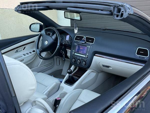 Zils Volkswagen Eos 2008 Ogre, ar dzinēja tilpumu 2.00 L un nobraukumu 141 tūkst. km par 5799 €, foto 9 vietnē AUTOMOTO.COM.LV