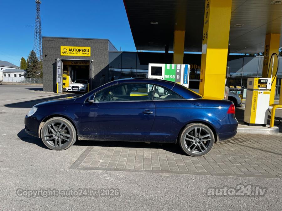 Zils Volkswagen Eos 2008 Tallina, ar dzinēja tilpumu 2.00 L un nobraukumu 255 tūkst. km par 3500 €, foto 3 vietnē AUTOMOTO.COM.LV